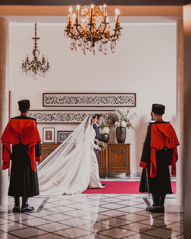 ROYAL WEDDING OF PRINCE HUSSEIN OF JORDAN WITH RAWJA AL-SAIF ...